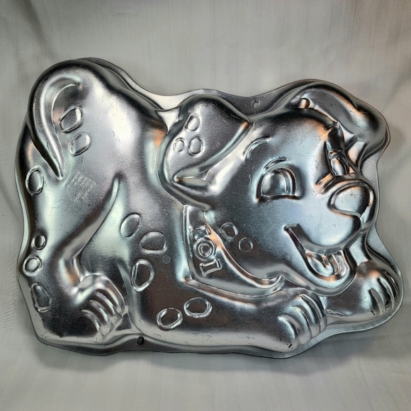 Wilton | Kitchen | Wilton 1 Dalmatians Cake Pan 1996 Puppy Dog 21053250 ...